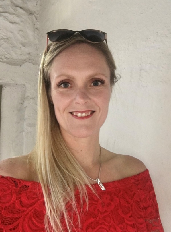 Sarah Schumm Pen - HEIW