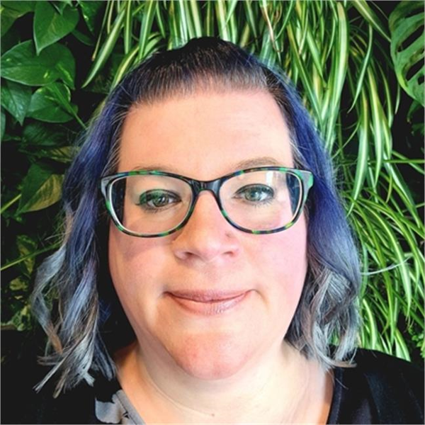 DHCW clinical informaticist awarded prestigious Queen's Nurse title ...